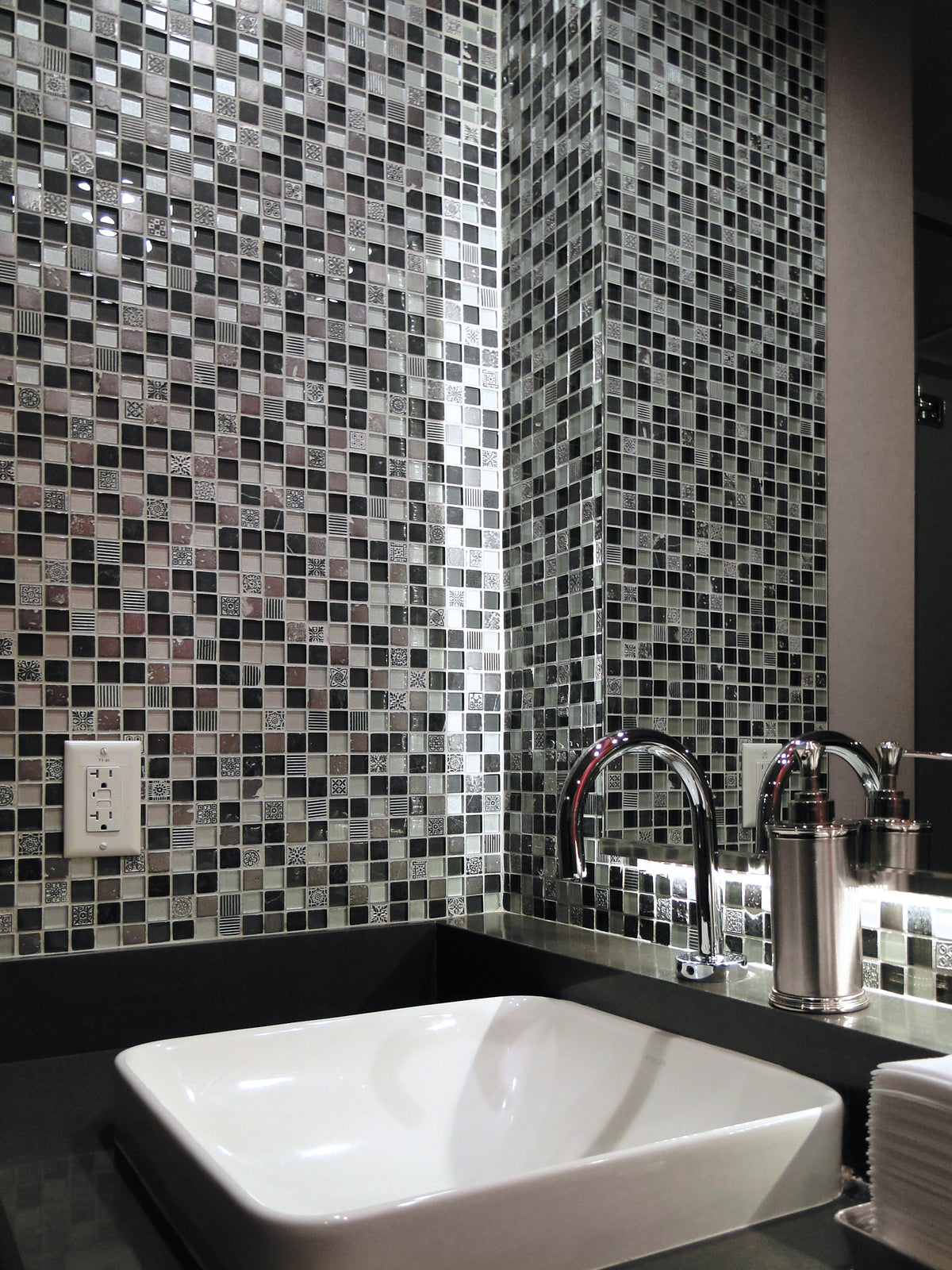 Inka Inka Colored Glass Mosaic | Surface Group - Mir