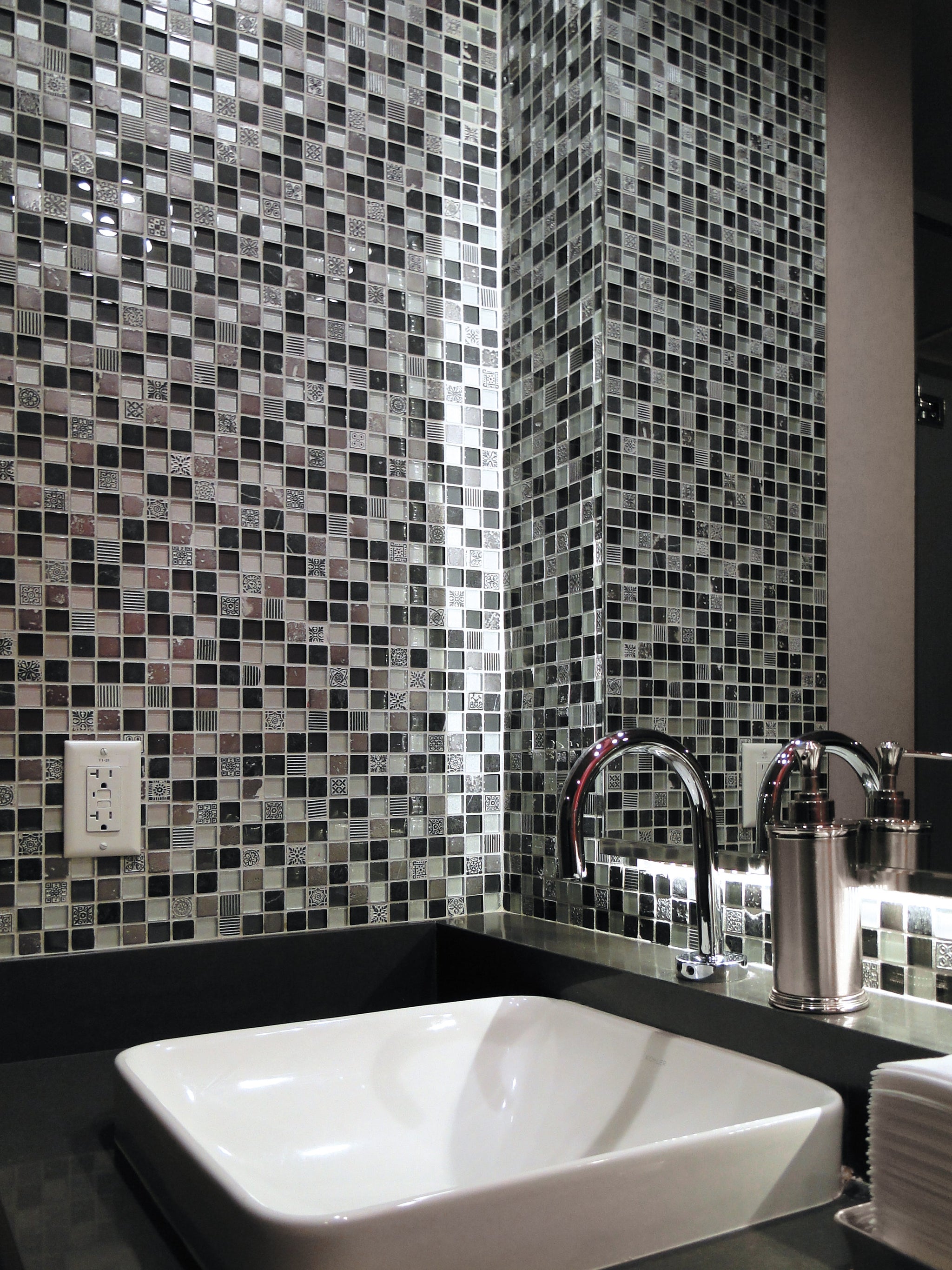 Inka Inka Colored Glass Mosaic | Surface Group - Mir