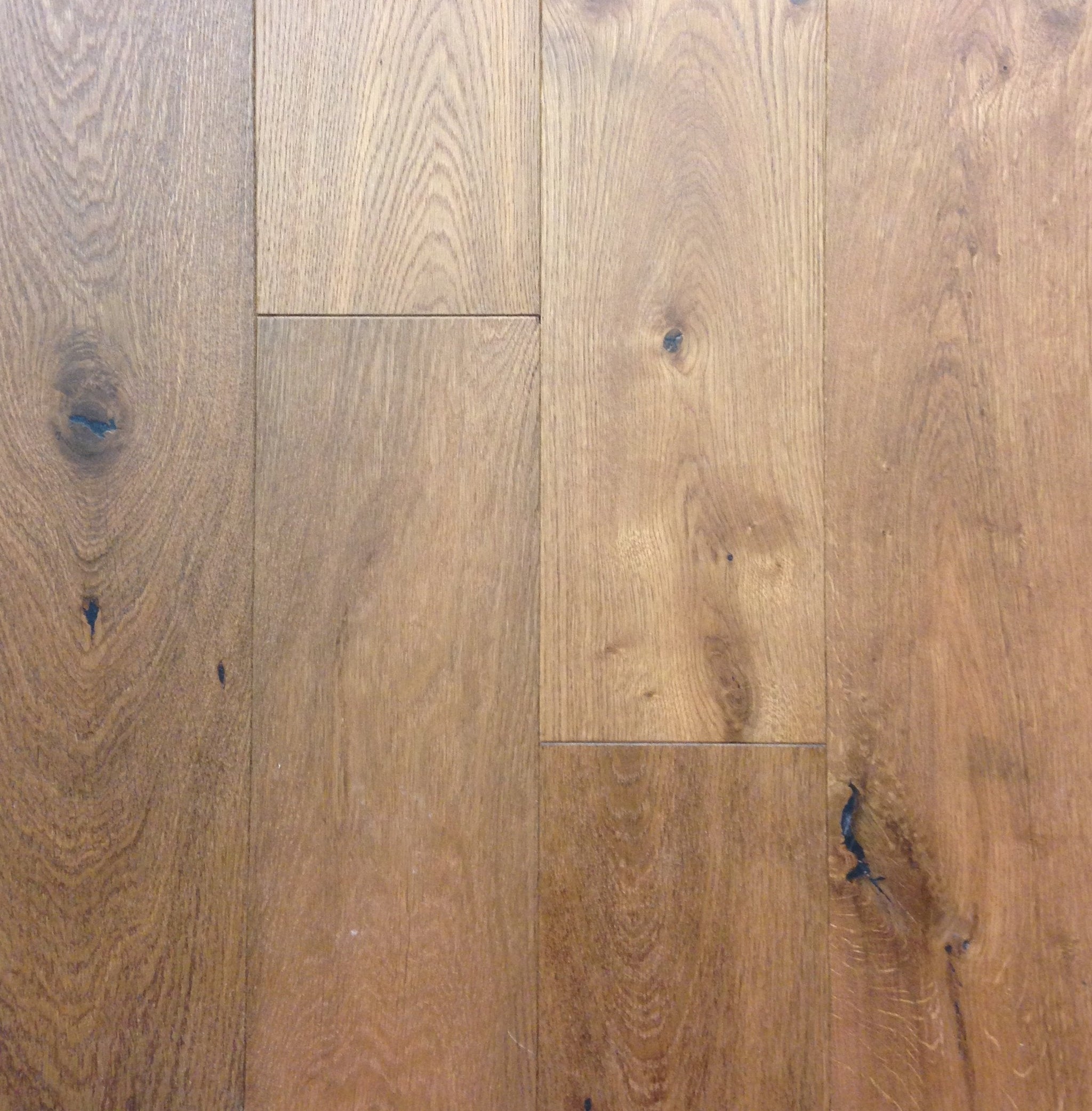 BUY ONLINE: Honey Antique White Oak Engineered Hardwood Flooring | 6"X